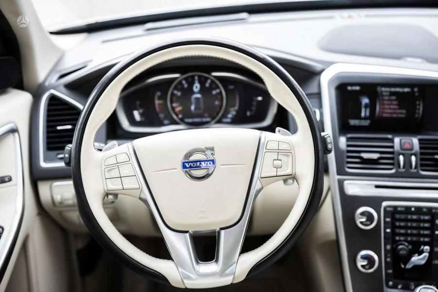 Pelēks Volvo XC60 2015 Šauļi, ar dzinēja tilpumu 2.95 L un nobraukumu 146 tūkst. km par 15500 €, foto 20 vietnē AUTOMOTO.COM.LV