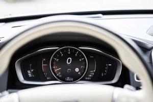 Pelēks Volvo XC60 2015 Šauļi, ar dzinēja tilpumu 2.95 L un nobraukumu 146 tūkst. km par 15500 €, foto 24 vietnē AUTOMOTO.COM.LV