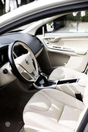 Pelēks Volvo XC60 2015 Šauļi, ar dzinēja tilpumu 2.95 L un nobraukumu 146 tūkst. km par 15500 €, foto 29 vietnē AUTOMOTO.COM.LV