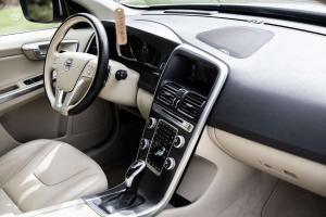 Pelēks Volvo XC60 2015 Šauļi, ar dzinēja tilpumu 2.95 L un nobraukumu 146 tūkst. km par 15500 €, foto 30 vietnē AUTOMOTO.COM.LV
