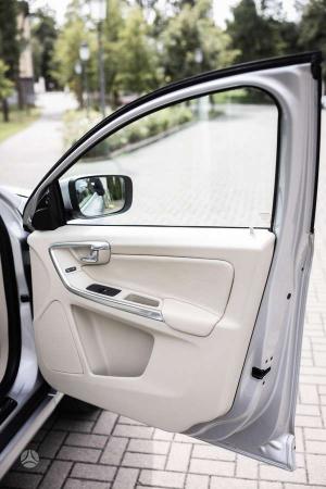 Pelēks Volvo XC60 2015 Šauļi, ar dzinēja tilpumu 2.95 L un nobraukumu 146 tūkst. km par 15500 €, foto 31 vietnē AUTOMOTO.COM.LV