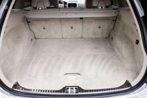 Pelēks Volvo XC60 2015 Šauļi, ar dzinēja tilpumu 2.95 L un nobraukumu 146 tūkst. km par 15500 €, foto 34 vietnē AUTOMOTO.COM.LV