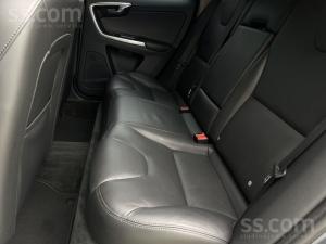 Серый Вольво ХС60 2015 в Рига, объемом двигателя 2.00 л и пробегом 186 тыс. км за 8600 €, фото 10 на AUTOMOTO.COM.LV