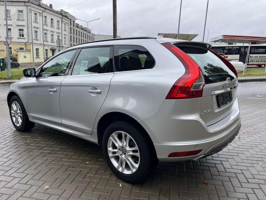 Pelēks Volvo XC60 2015 Viļņa, ar dzinēja tilpumu 1.98 L un nobraukumu 270 tūkst. km par 9700 €, foto 7 vietnē AUTOMOTO.COM.LV