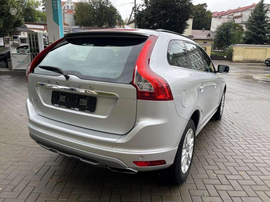 Pelēks Volvo XC60 2015 Viļņa, ar dzinēja tilpumu 1.98 L un nobraukumu 270 tūkst. km par 9700 €, foto 10 vietnē AUTOMOTO.COM.LV