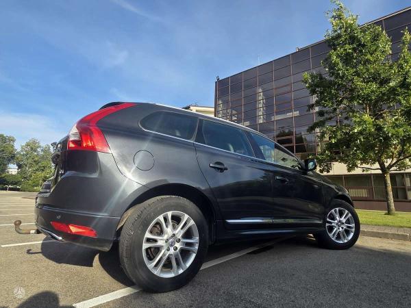 Pelēks Volvo XC60 2015 Tauragė, ar dzinēja tilpumu 1.97 L un nobraukumu 350 tūkst. km par 8800 €, foto 9 vietnē AUTOMOTO.COM.LV