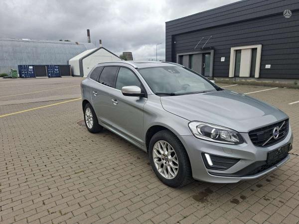 Pelēks Volvo XC60 2015 Kauņa, ar dzinēja tilpumu 2.40 L un nobraukumu 263 tūkst. km par 12999 €, foto 1 vietnē AUTOMOTO.COM.LV