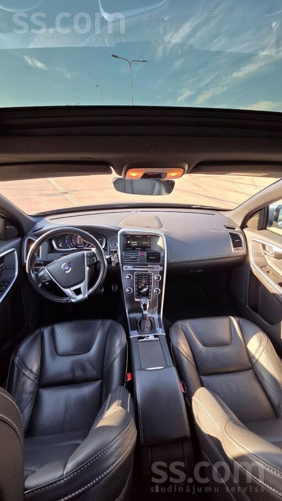 Pelēks Volvo XC60 2015 Rīga, ar dzinēja tilpumu 2.40 L un nobraukumu 230 tūkst. km par 15700 €, foto 6 vietnē AUTOMOTO.COM.LV
