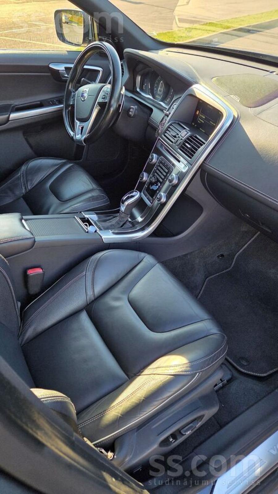Pelēks Volvo XC60 2015 Rīga, ar dzinēja tilpumu 2.40 L un nobraukumu 230 tūkst. km par 15700 €, foto 8 vietnē AUTOMOTO.COM.LV