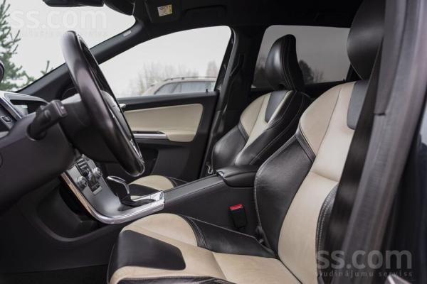Pelēks Volvo XC60 2016 Rīga, ar dzinēja tilpumu 2.40 L un nobraukumu 195 tūkst. km par 15590 €, foto 8 vietnē AUTOMOTO.COM.LV