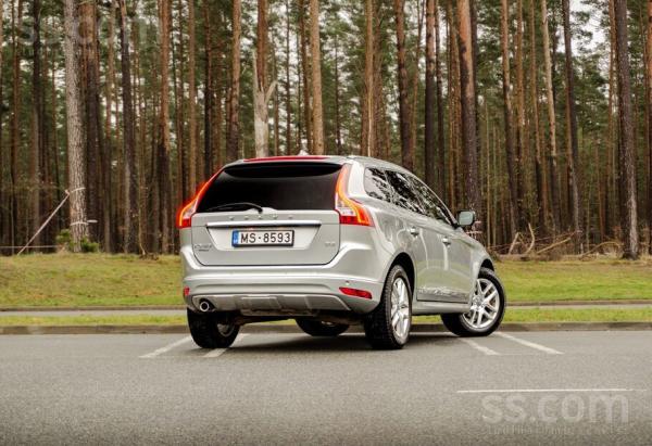 Pelēks Volvo XC60 2016 Rīga, ar dzinēja tilpumu 2.00 L un nobraukumu 304 tūkst. km par 12490 €, foto 6 vietnē AUTOMOTO.COM.LV