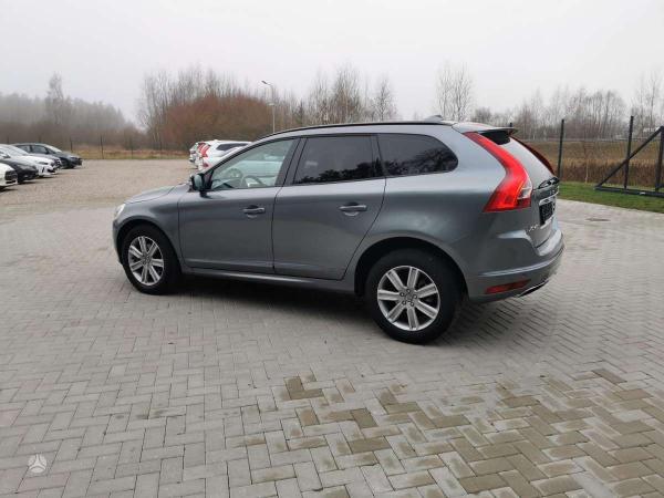 Grey Volvo XC60 2016 in Kaunas, with an engine capacity of 1.97 L and mileage of 275 thousand km for 11500 €, photo 6 on AUTOMOTO.COM.LV