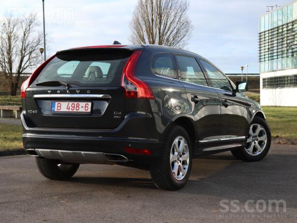 Grey Volvo XC60 2016 in Daugavpils, with an engine capacity of 2.40 L and mileage of 194 thousand km for 16350 €, photo 5 on AUTOMOTO.COM.LV