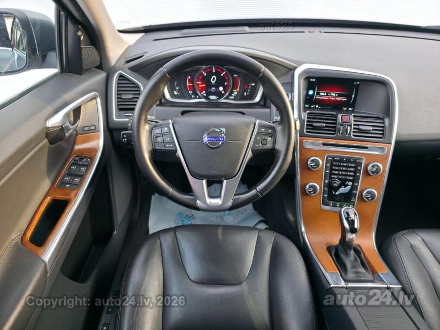 Pelēks Volvo XC60 2016 Tallina, ar dzinēja tilpumu 2.40 L un nobraukumu 175 tūkst. km par 16800 €, foto 15 vietnē AUTOMOTO.COM.LV
