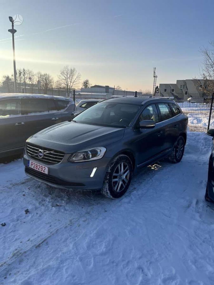 Pelēks Volvo XC60 2016 Kauņa, ar dzinēja tilpumu 2.00 L un nobraukumu 350 tūkst. km par 11200 €, foto 1 vietnē AUTOMOTO.COM.LV
