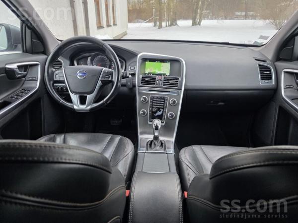 Grey Volvo XC60 2016 in Jelgava, with an engine capacity of 2.00 L and mileage of 217 thousand km for 12800 €, photo 9 on AUTOMOTO.COM.LV
