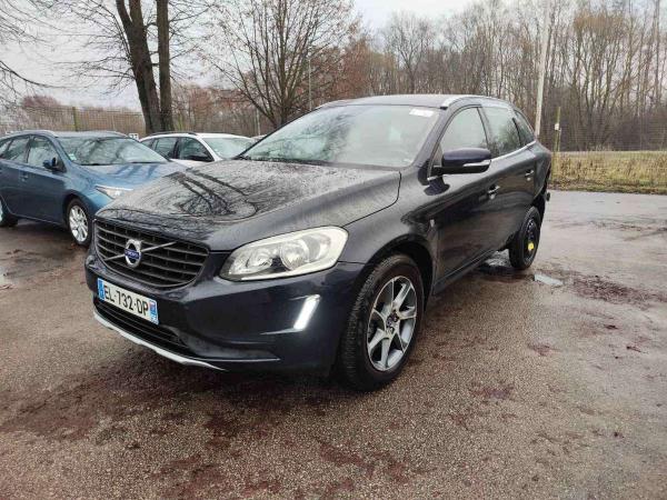 Grey Volvo XC60 2016 in Taurage, with an engine capacity of 1.97 L and mileage of 181 thousand km for 6150 €, photo 2 on AUTOMOTO.COM.LV