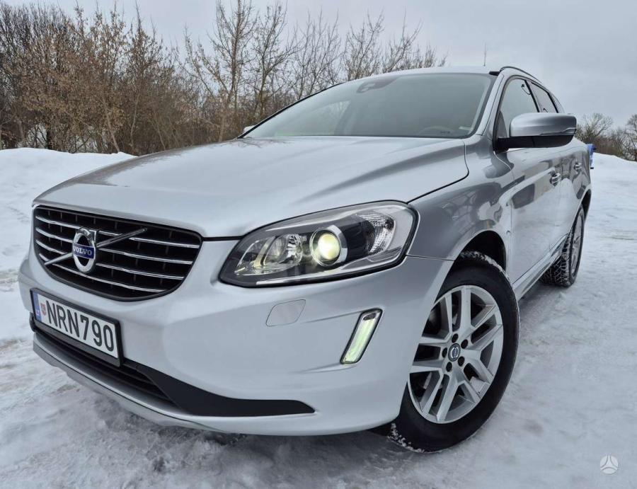 Grey Volvo XC60 2016 in Panevezys, with an engine capacity of 1.97 L and mileage of 285 thousand km for 10499 €, photo 1 on AUTOMOTO.COM.LV