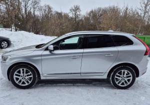 Grey Volvo XC60 2016 in Panevezys, with an engine capacity of 1.97 L and mileage of 285 thousand km for 10499 €, photo 2 on AUTOMOTO.COM.LV