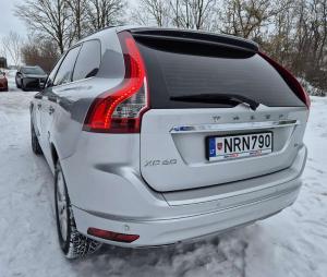 Grey Volvo XC60 2016 in Panevezys, with an engine capacity of 1.97 L and mileage of 285 thousand km for 10499 €, photo 3 on AUTOMOTO.COM.LV