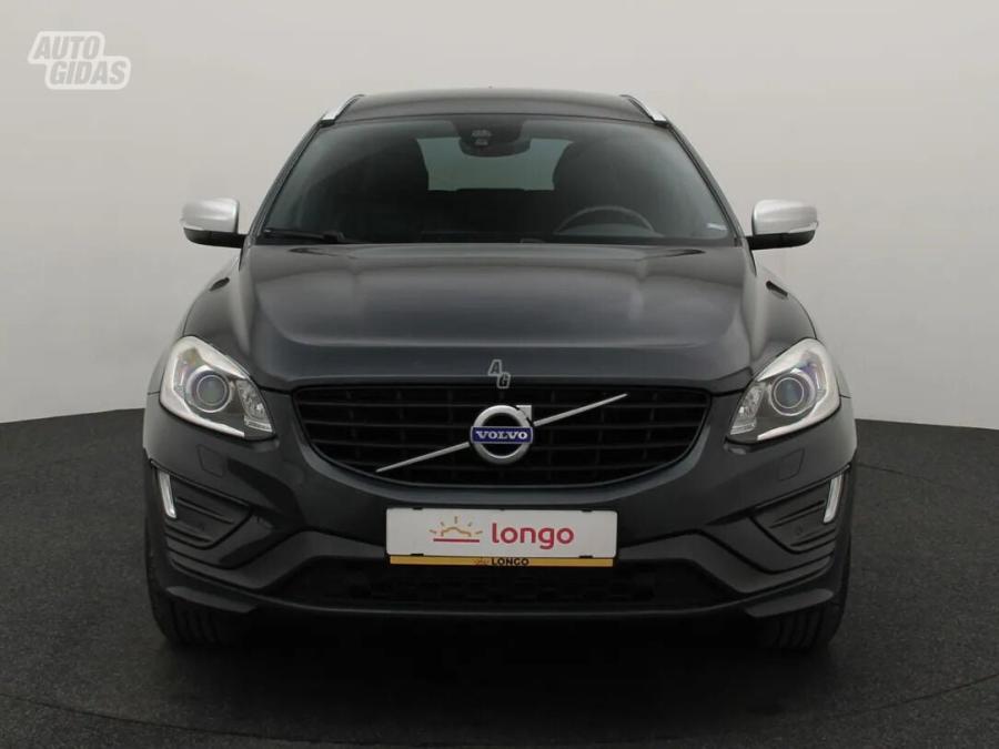 Grey Volvo XC60 2016 in Vilnius, with an engine capacity of 2.40 L and mileage of 284 thousand km for 14399 €, photo 4 on AUTOMOTO.COM.LV