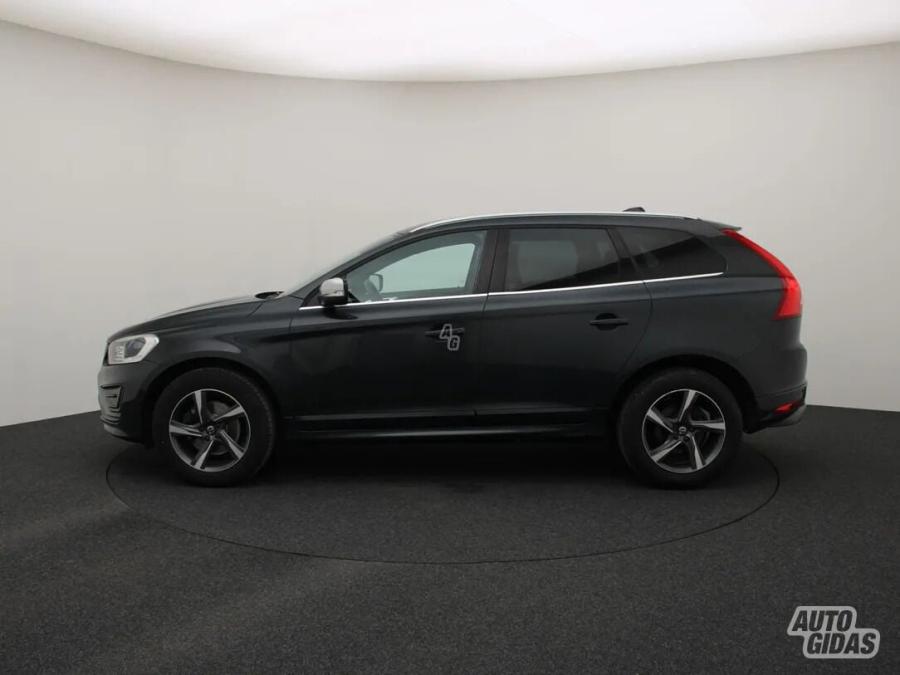 Grey Volvo XC60 2016 in Vilnius, with an engine capacity of 2.40 L and mileage of 284 thousand km for 14399 €, photo 7 on AUTOMOTO.COM.LV