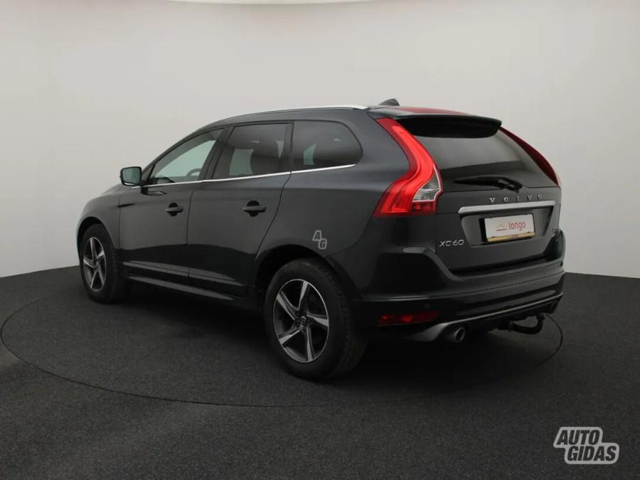 Grey Volvo XC60 2016 in Vilnius, with an engine capacity of 2.40 L and mileage of 284 thousand km for 14399 €, photo 8 on AUTOMOTO.COM.LV