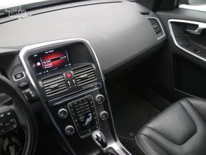 Grey Volvo XC60 2016 in Vilnius, with an engine capacity of 2.40 L and mileage of 284 thousand km for 14399 €, photo 22 on AUTOMOTO.COM.LV