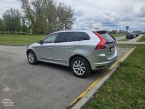 Grey Volvo XC60 2016 in Vilkaviskis, with an engine capacity of 2.00 L and mileage of 264 thousand km for 10500 €, photo 4 on AUTOMOTO.COM.LV