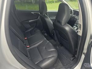 Grey Volvo XC60 2016 in Vilkaviskis, with an engine capacity of 2.00 L and mileage of 264 thousand km for 10500 €, photo 12 on AUTOMOTO.COM.LV