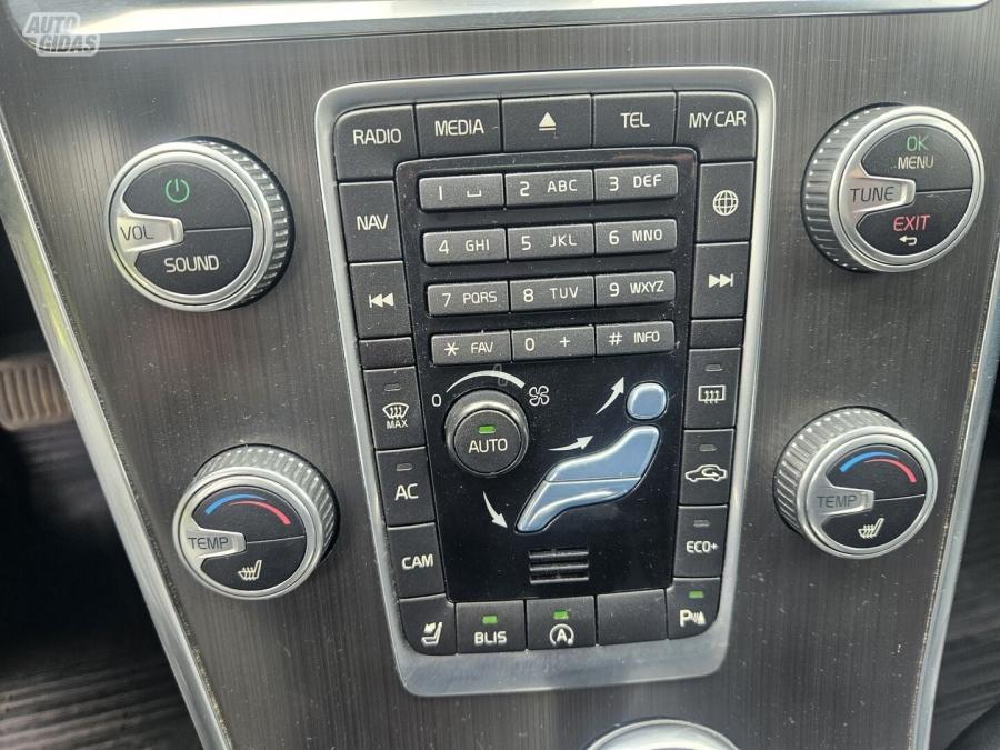 Grey Volvo XC60 2016 in Vilkaviskis, with an engine capacity of 2.00 L and mileage of 264 thousand km for 10500 €, photo 18 on AUTOMOTO.COM.LV