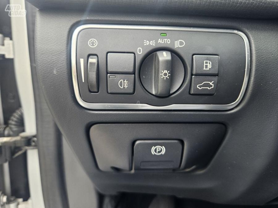 Grey Volvo XC60 2016 in Vilkaviskis, with an engine capacity of 2.00 L and mileage of 264 thousand km for 10500 €, photo 25 on AUTOMOTO.COM.LV