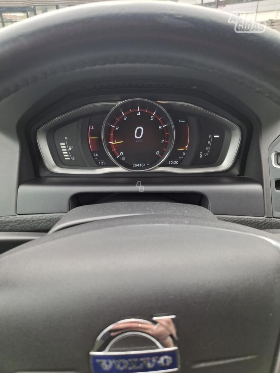 Grey Volvo XC60 2016 in Klaipeda, with an engine capacity of 2.00 L and mileage of 264 thousand km for 12700 €, photo 19 on AUTOMOTO.COM.LV
