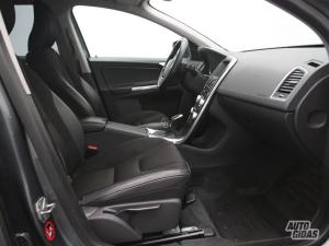 Pelēks Volvo XC60 2016 Viļņa, ar dzinēja tilpumu 2.00 L un nobraukumu 133 tūkst. km par 17199 €, foto 15 vietnē AUTOMOTO.COM.LV