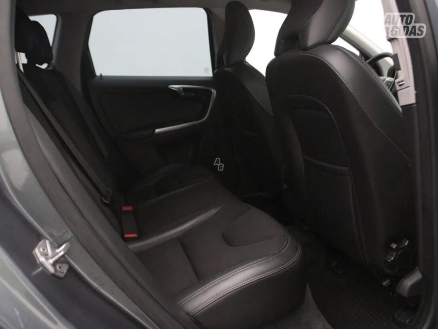 Pelēks Volvo XC60 2016 Viļņa, ar dzinēja tilpumu 2.00 L un nobraukumu 133 tūkst. km par 17199 €, foto 16 vietnē AUTOMOTO.COM.LV