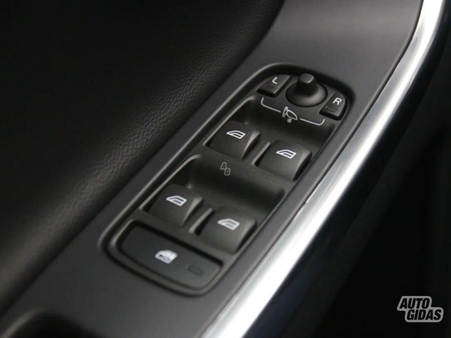 Pelēks Volvo XC60 2016 Viļņa, ar dzinēja tilpumu 2.00 L un nobraukumu 133 tūkst. km par 17199 €, foto 27 vietnē AUTOMOTO.COM.LV