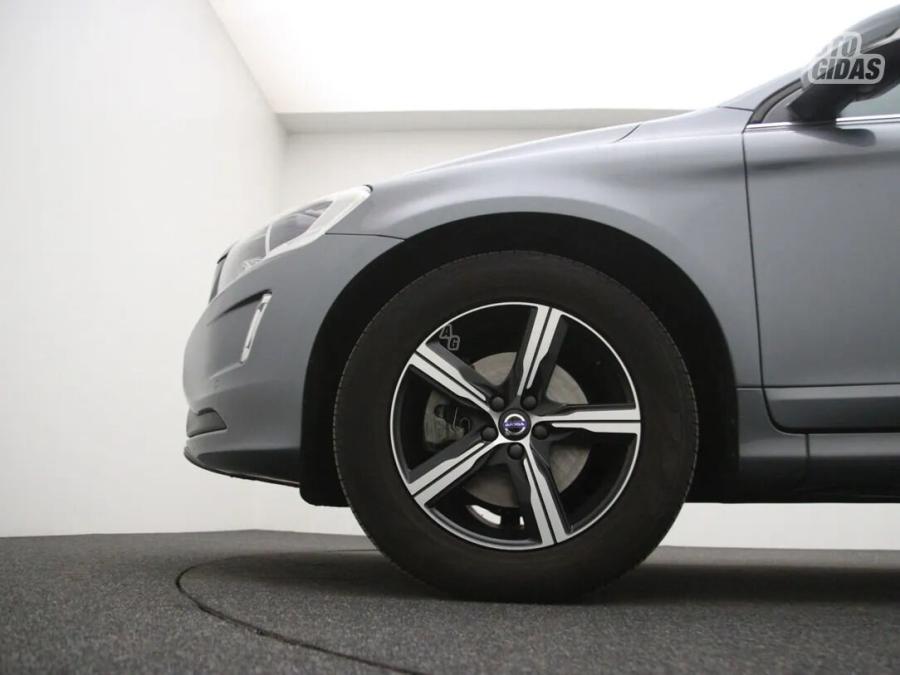 Pelēks Volvo XC60 2016 Viļņa, ar dzinēja tilpumu 2.00 L un nobraukumu 133 tūkst. km par 17199 €, foto 29 vietnē AUTOMOTO.COM.LV