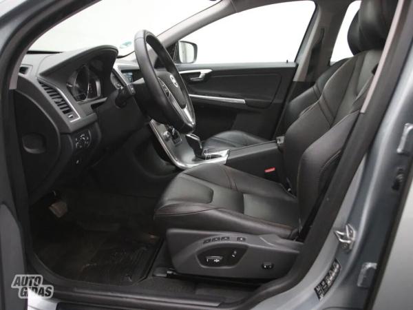 Pelēks Volvo XC60 2016 Viļņa, ar dzinēja tilpumu 2.00 L un nobraukumu 220 tūkst. km par 15599 €, foto 4 vietnē AUTOMOTO.COM.LV