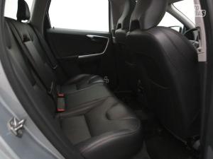 Grey Volvo XC60 2016 in Vilnius, with an engine capacity of 2.00 L and mileage of 220 thousand km for 15599 €, photo 16 on AUTOMOTO.COM.LV