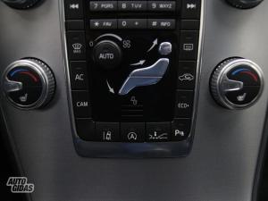 Grey Volvo XC60 2016 in Vilnius, with an engine capacity of 2.00 L and mileage of 220 thousand km for 15599 €, photo 21 on AUTOMOTO.COM.LV