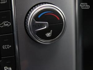 Grey Volvo XC60 2016 in Vilnius, with an engine capacity of 2.00 L and mileage of 220 thousand km for 15599 €, photo 31 on AUTOMOTO.COM.LV