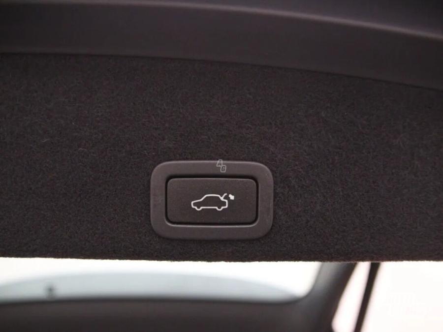 Grey Volvo XC60 2016 in Vilnius, with an engine capacity of 2.00 L and mileage of 220 thousand km for 15599 €, photo 36 on AUTOMOTO.COM.LV