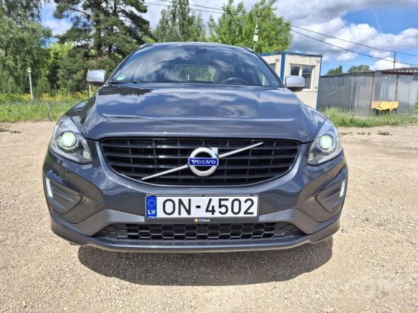 Grey Volvo XC60 2016 in Riga, with an engine capacity of 2.40 L and mileage of 294 thousand km for 13750 €, photo 4 on AUTOMOTO.COM.LV