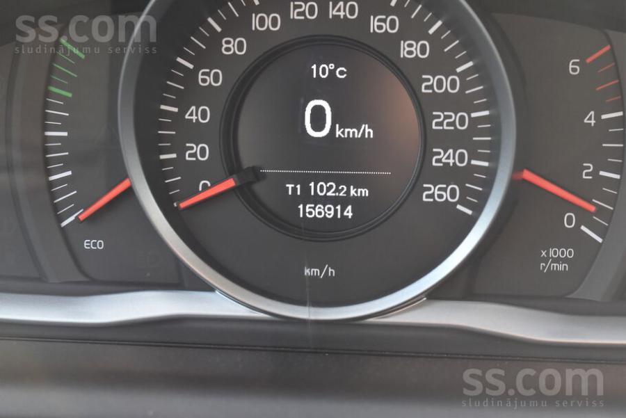 Серый Вольво ХС60 2016 в Кулдига, объемом двигателя 2.40 л и пробегом 0 тыс. км за 15990 €, фото 14 на AUTOMOTO.COM.LV