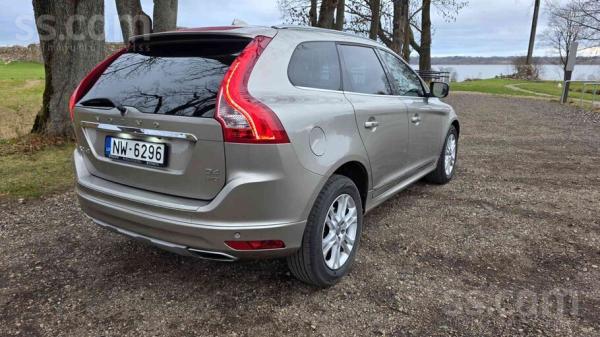 Pelēks Volvo XC60 2016 Ludza, ar dzinēja tilpumu 2.40 L un nobraukumu 249 tūkst. km par 14800 €, foto 2 vietnē AUTOMOTO.COM.LV