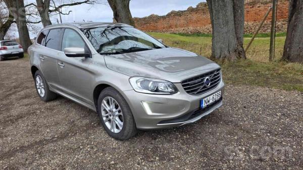 Pelēks Volvo XC60 2016 Ludza, ar dzinēja tilpumu 2.40 L un nobraukumu 249 tūkst. km par 14800 €, foto 3 vietnē AUTOMOTO.COM.LV