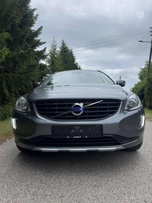 Grey Volvo XC60 2016 in Alytus, with an engine capacity of 2.00 L and mileage of 295 thousand km for 9250 €, photo 3 on AUTOMOTO.COM.LV