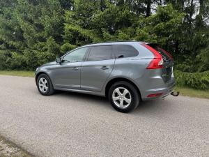 Grey Volvo XC60 2016 in Alytus, with an engine capacity of 2.00 L and mileage of 295 thousand km for 9250 €, photo 7 on AUTOMOTO.COM.LV