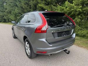 Grey Volvo XC60 2016 in Alytus, with an engine capacity of 2.00 L and mileage of 295 thousand km for 9250 €, photo 8 on AUTOMOTO.COM.LV