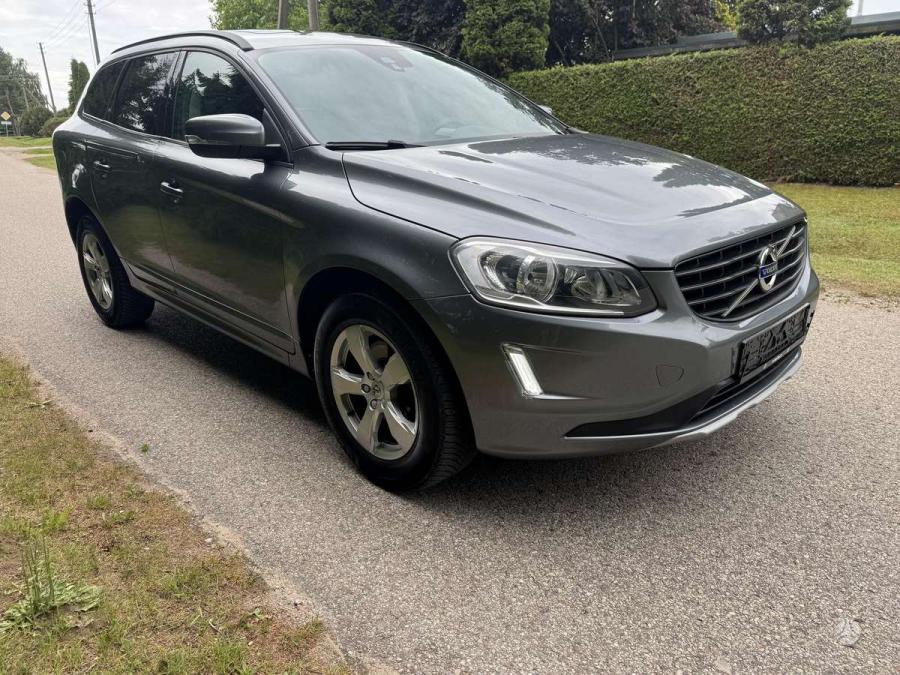 Grey Volvo XC60 2016 in Alytus, with an engine capacity of 2.00 L and mileage of 295 thousand km for 9250 €, photo 12 on AUTOMOTO.COM.LV